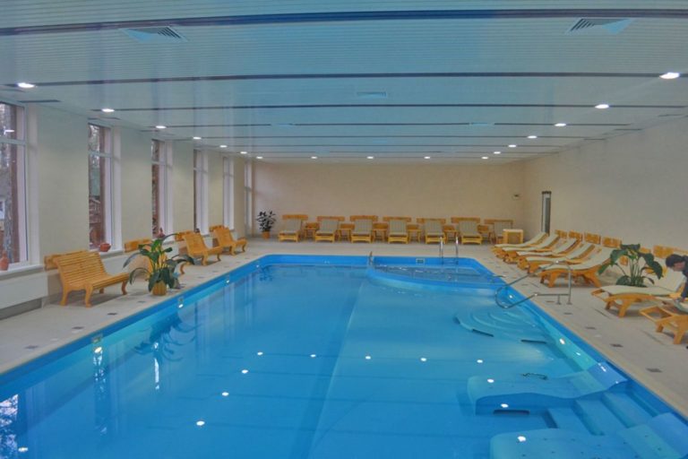 Відпочинок під Києвом з басейном в СПА копмлекс - база відпочинку Lisotel